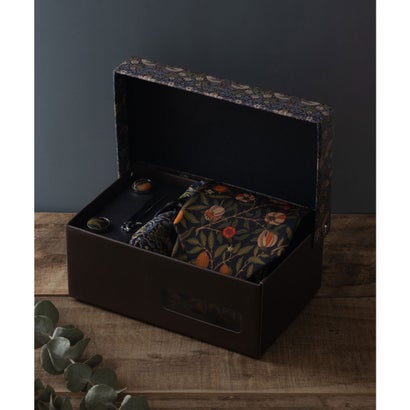 CHILLWORK by Quit RunningSUIT STYLE 4 SETビジネスシーンに大活躍するスーツアクセサリー4点セット。ウィリアムモリスのデザインを使用しているCHILLWORKの商品です。スーツスタイルに欠かせないネクタ...