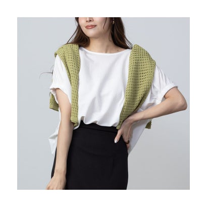 袖にゴムを入れたギャザーデザインTシャツ。接触冷感に優れたシャリ感のあるサラリとした生地を使用しているので、夏におすすめのアイテムです。繊維に付着した細菌の増殖を抑制する制菌加工を施しているのもうれしいポイント。カラーは、ホワイト・グレー・...