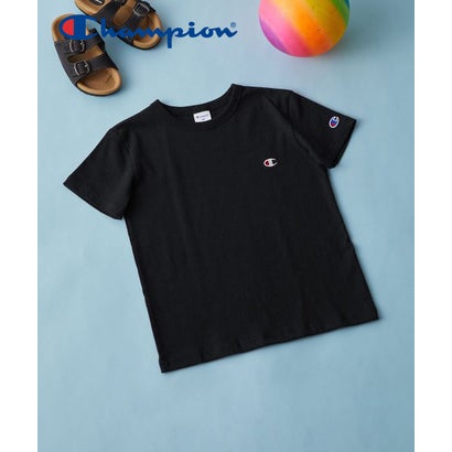 胸元にロゴ刺繍を、左スリーブにロゴパッチをトッピングした定番のデザインで、トレンドに左右されることなくスタイリングできるキッズ用クルーネックTシャツ。性別を問わないデザインだから、リンクコーデにもぴったりです。【素材】本体:綿100.0%&...