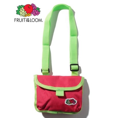 バイカラーをヴィヴィッドに仕上げた、キャッチーなデザインが魅力的なショルダーポーチ。外ポケットを飾るブランドマークのワッペンが可愛さのあるワンポイントに。ストラップを外せばウエストにクリップで留める、ポケットポーチとしても使用可能です。【製...