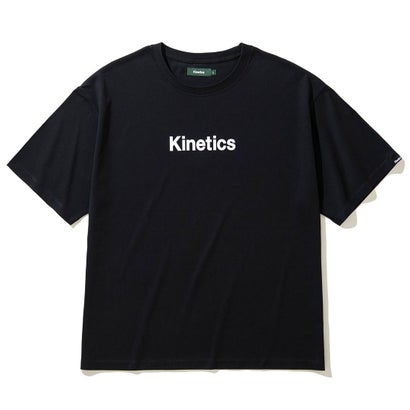 毛羽立ちを抑えたなめらかな風合いが特徴のコンパクトヤーンを使用したTシャツ。肩はほどよくドロップさせ、身幅にゆとりを持たせたボックスシルエットに仕立てることで、リラックス感のある着心地を実現。ネック部分はコバステッチで仕上げ、洗濯にも強いタ...