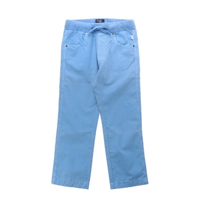 ストレートシルエットで脚をきれいに見せるロングパンツです。ウエストリボンがポイントとなり、調整可能で快適な着心地を実現します。デイリーからお出かけまで幅広く使える万能アイテムです。Giovanna Miletti（ジョヴァンナ・ミレッティ）...