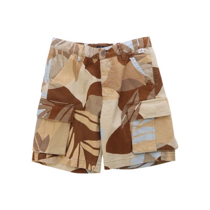 大胆なリーフ柄が印象的なキッズ用カーゴショートパンツです。サイドにフラップポケットを配置し、実用性とデザイン性を兼ね備えています。軽やかな素材で動きやすく、アウトドアや夏のお出かけにもぴったり。シンプルなトップスと合わせるだけでコーデの主役...