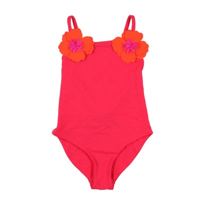 肩部分に立体的なモチーフをあしらったワンピース水着。クロスバック仕様でズレにくく、アクティブな動きにもフィットします。遊び心あるデザインで夏の水辺を彩る一着です。Giovanna Miletti（ジョヴァンナ・ミレッティ）が 1980 年に...