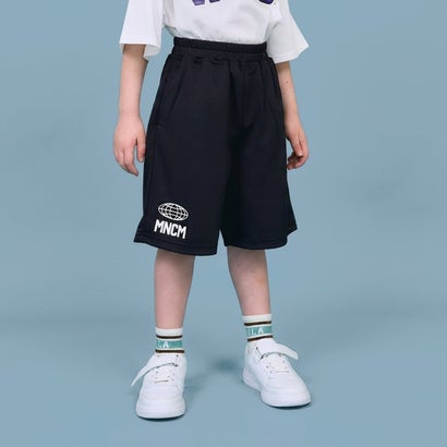 ■デザインメッシュ素材が夏にぴったりのスポーティなハーフパンツです。汗をかいてもさらっとした肌触りをKEEPする吸湿速乾素材なので、暑い季節やアクティブなお子様にピッタリ！■素材吸湿性と速乾性に優れたメッシュ素材嬉しいUVカット機能付き。暑...