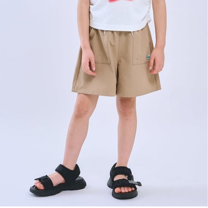 どこでも遊べる、着替えない自由。最強の「アクティブパンツ」登場！ ＊機能＊濡れてもすぐ乾く！ 驚きの「吸水速乾」最大の特徴は、水に濡れても重くならず、驚くほどの速さで乾く機能性ファブリック。汗をかいてもベタつかず、さらりとした肌触りが持続し...