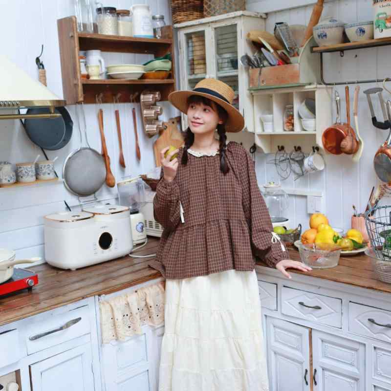 50個セットレディース トップス シャツ かわいい 春 風 チェック柄 若返り レース襟 長袖 ゆったり シルエット 普段使い 森ガール プルオーバー・カテゴリ: シャツ・スタイル: スイート・主な素材: 綿95%以上・ネックライン: ラウ...