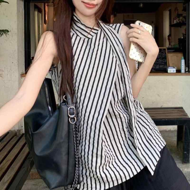 シャツ レディース ノースリーブ ストライプ トップス 夏 リボン フィット 細見え フレンチスタイル 高級感 ビッグシルエット 普段使い 綿・カテゴリ: シャツ・スタイル: 日韓カジュアル・主な素材: ポリエステル・ネックライン: ハンギ...