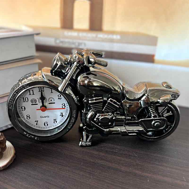 目覚まし時計 キッズ モーターサイクル型 個性的 アラーム ベッドサイド かわいい モチーフ 部屋置き用 普段使い 軽量タイプ・カテゴリ: 時計・スタイル: カジュアル・表示タイプ: LED・表示: アナログ・電源: 電池・厚さ: 12.5...