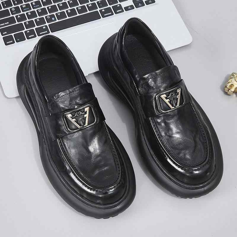 靴 メンズ シューズ 革 厚底 ヒールアップ カジュアル スリッポン 汎用 春秋 通勤用 普段使い 快適 歩きやすい 高級感 吸湿速乾 接触冷感 伸縮性・適用性別: 男性・適用年齢: 18-40歳・靴面素材: トップグレーンレザー・靴頭形状...