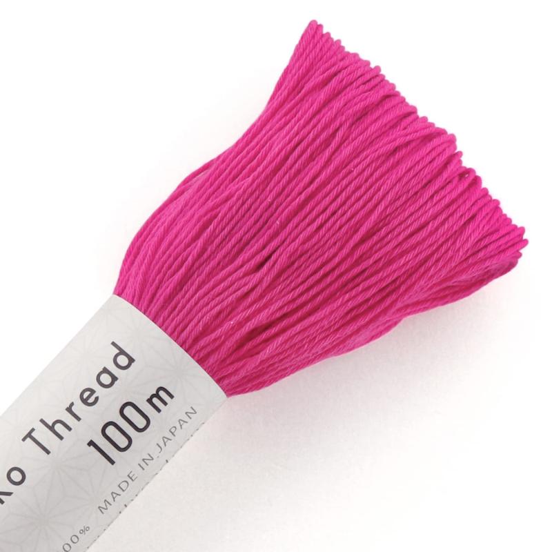 オリムパス製絲 刺し子糸 SashikoThread 100m 単色 col.121糸長:100m素材:コットン100%色番:単色 121番色シリーズ:Sashiko Thread 100m