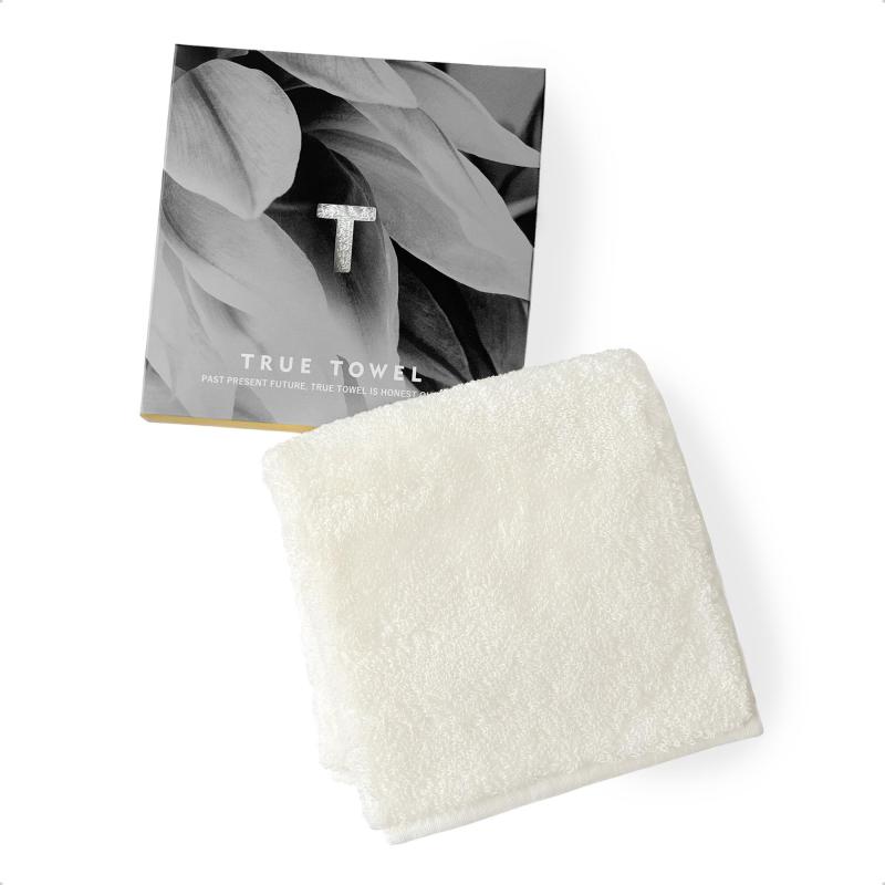 【TRUE TOWEL】タオルハンカチ【原産国】日本（今治）　国内で紡績した糸を使用し、世界有数のタオル産地「今治」にて製造しています。【サイズ・素材】25×25cm　約31g　綿100％　一点ずつボックスに入ります。
