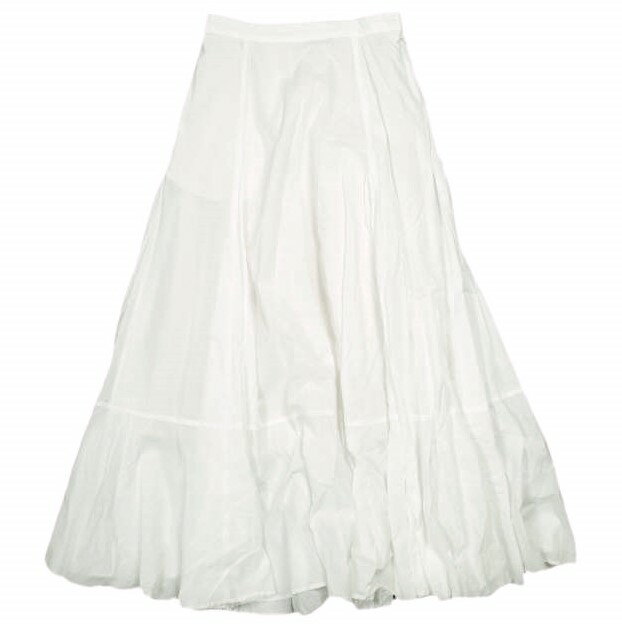 CEaRETの23SS 日本製 フレアーボリュームスカート(231027)です。丁寧で繊細なモノづくりを信条としているウィメンズファッションブランド「CEaRET」。 本作は微光沢のあるさらりとした肌当たりのコットンを使用したロングスカート...