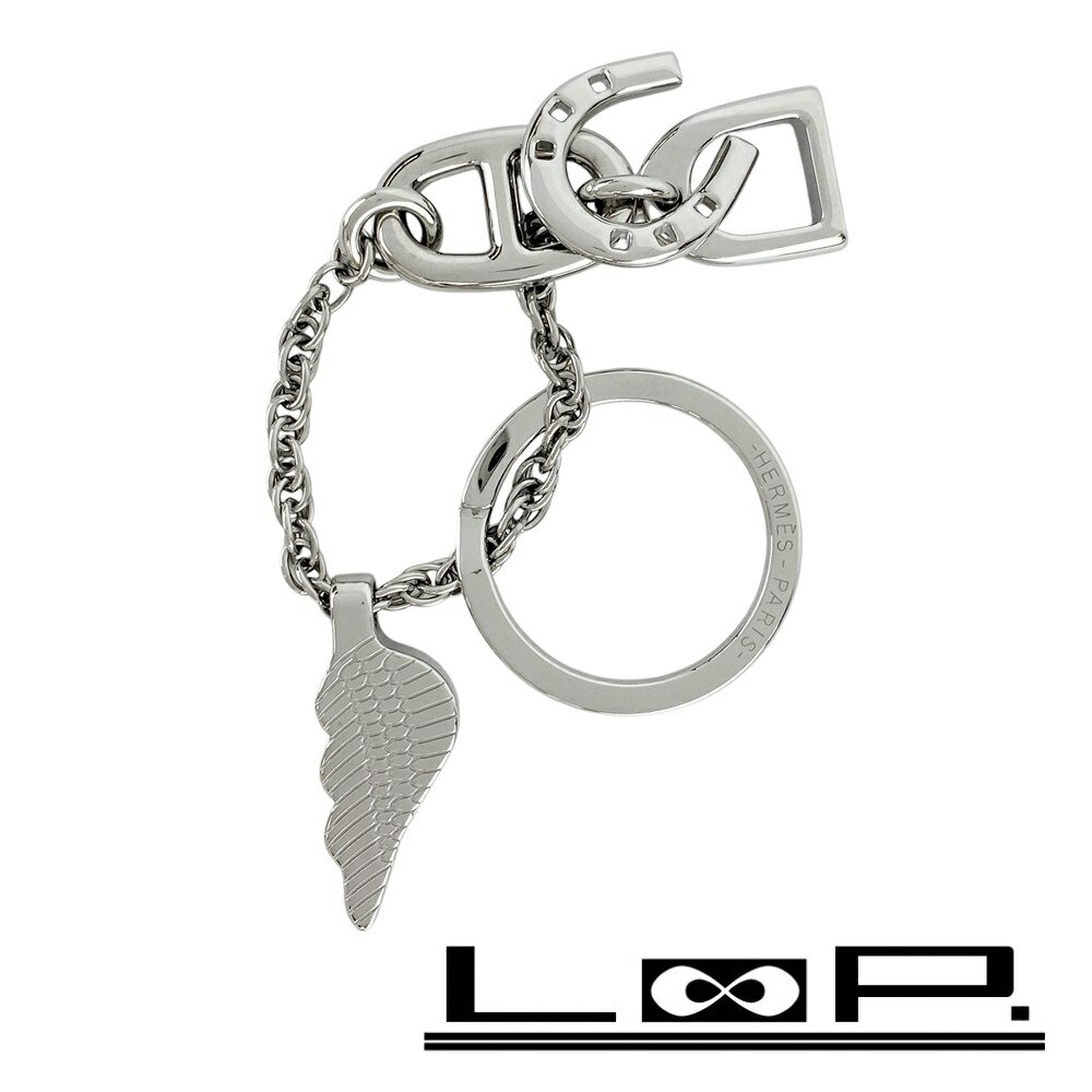 ■商品紹介■ 【ブランド】エルメス 【型番】H100059FJ00 【素材】SS 【カラー】シルバー 【サイズ】 全長約15cm/TOP約横1.5×縦3cm/リング直径約3cm 【付属品】箱/保存袋 【ランク】A 【コメント】多少の傷やスレ...