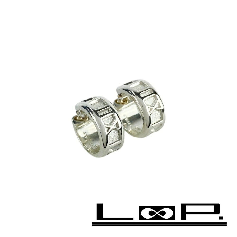 ■商品紹介■ 【ブランド】ティファニー 【型番】- 【素材】SV925 【カラー】シルバー 【サイズ】約横0.6×縦1.4cm/ピアスポスト約0.8cm 【付属品】なし 【ランク】S 【コメント】弊社提携業者にて磨き済みになりますのでとって...