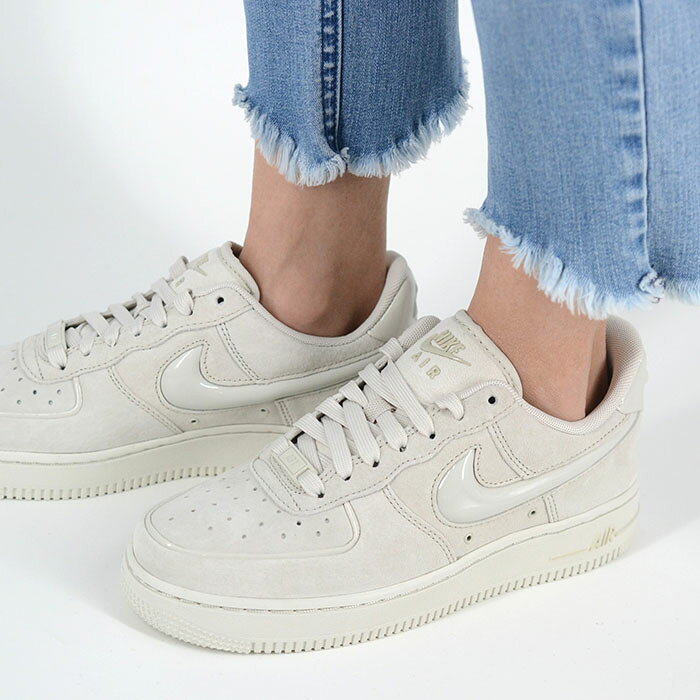 ■商品説明 NIKE WMNS AIR FORCE 1 '07 ナイキ ウィメンズ エア フォース レディース スニーカー シューズ 靴 シューズ 部活 通勤 通学 普段履き ナイキ エア フォース 1 '07は、人気のバスケットボールシュ...