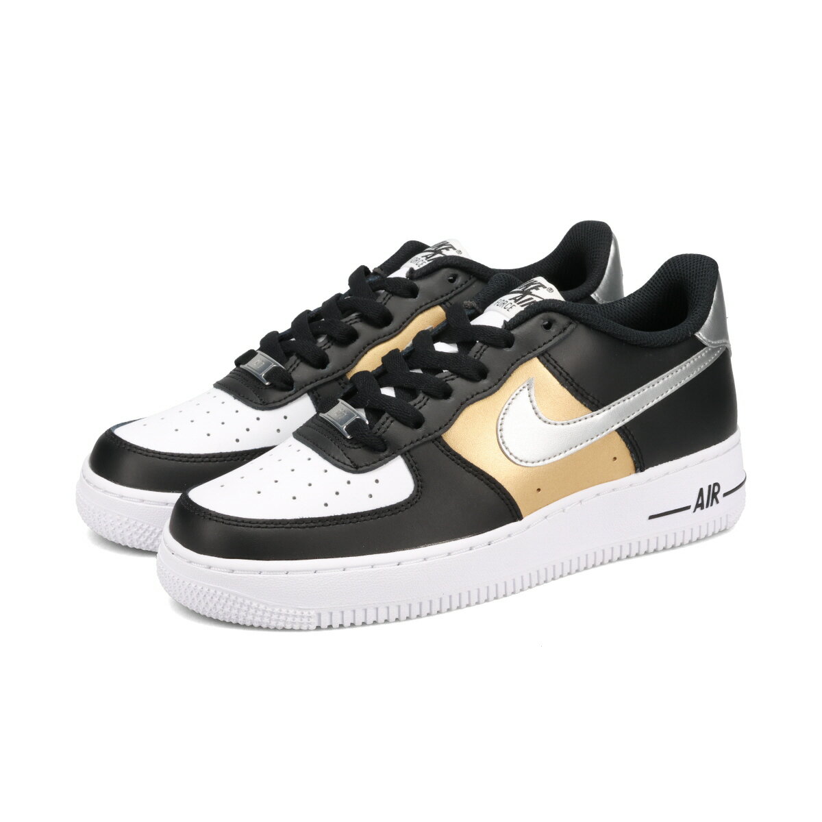 商品について1982年に登場したNIKEが誇る名作エアフォース1はアメリカ大統領専用機の【Air Force One】にちなんで名付けられ、【NIKE AIR】を搭載した初めてのバスケットボールシューズ。 変わらないクラシックなスタイルが幅...