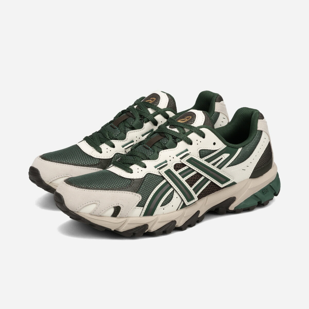 ブランド 1949年に神戸で創業した鬼塚商会が起源の日本のブランド＜ASICS（アシックス）＞。ラテン語の「Anima Sana In Corpore Sano(健全な身体に健全な精神があれかし)」の頭文字から名付けられました。スポーツを通...