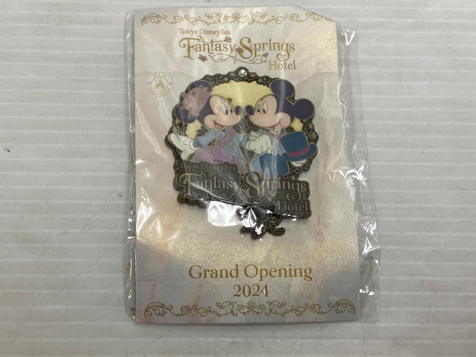 【未使用】東京ディズニーシー Fantasy Springs Hotel ファンタジースプリングスホテル　限定ピンバッジ ○YR-19964○ の出品です。 こちらの商品は未使用の商品です。 ■ランク：S 商品内容は掲載画像に写っている物が...