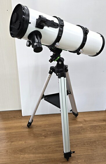 【中古品】 スカイウォッチャー Sky-Watcher 望遠鏡 スタークエスト STARQUEST P130N 三脚・収納バッグ付 ○YR-20115○ の出品です。 こちらの商品は中古の商品です。 店頭にて、お客様から買い取らせて頂いた商...