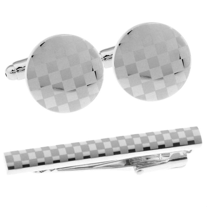 シルバー チェック ラウンド カフス&amp;タイピン セット カフスボタン ネクタイピン n02544カラー：シルバー素材：真鍮カフス サイズ: 1.5cm x 1.5cmタイピン サイズ: 5.2cm x 0.6cmシルバーベースにくも...