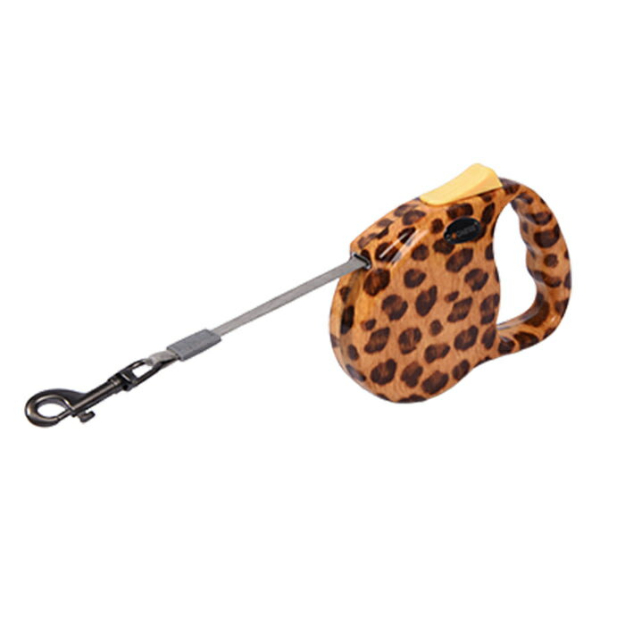 商品説明 ワイルドでエレガントなレオパード柄の伸縮リード持ちやすい人間工学に基づいたハンドルデザイン特許取得済みの超軽量アルミバックル使用シンプルなボタン操作押してロック、引いて解除安心・安全内部のステンレス製コイルは5万回以上の引張り試験...