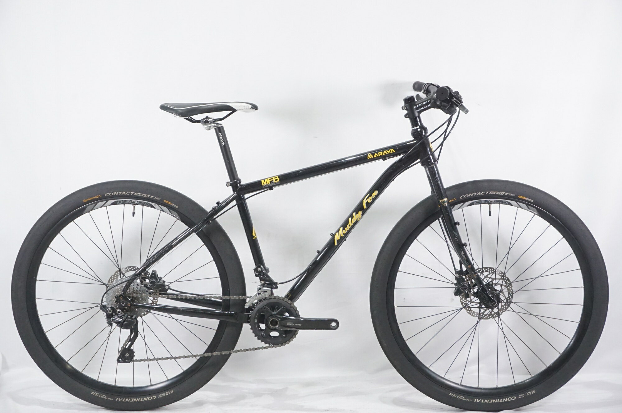■商品情報 メーカーサイズ：420 トップチューブ(C-C)：約570mm(ホリゾンタル換算) シートチューブ(C-T)：約420mm 適応身長：約160-175cm 重量：約13.2kg フレーム/フォーク素材：クロモリ レバー：SHIM...