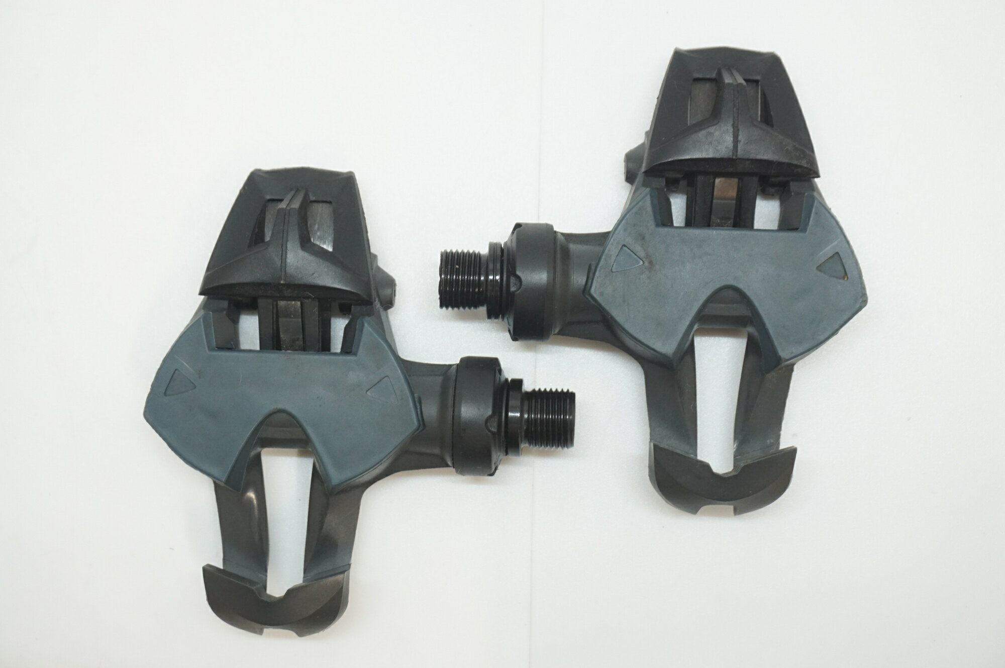 ■商品情報・重量：約230g(実測値)■付属品・なし（付属品につきましては、画像に掲載しているものが全てになります。）■状態・全体的に小傷や汚れ、使用感がございますが、実用に問題はございません。 ■注意事項【在庫について】 在庫管理は細心の...