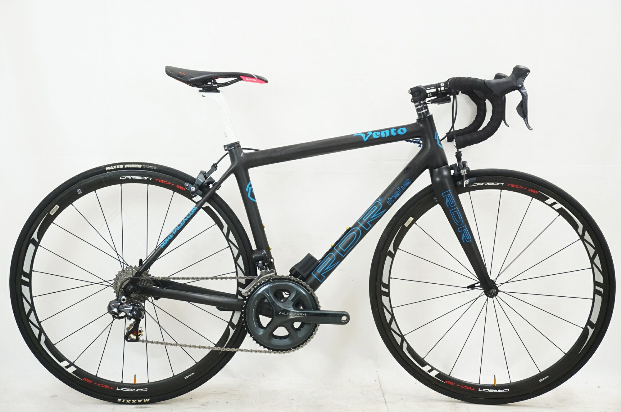 ■商品情報サイズ：不明トップチューブ(C-C)：約530mmホリゾンタル実測シートチューブ(C-T)：約490mm実測適応身長：165-175cm(目安)重量：約7.2kgフレーム/フォーク：カーボンレバー/FD/RD： ULTEGRA 6...