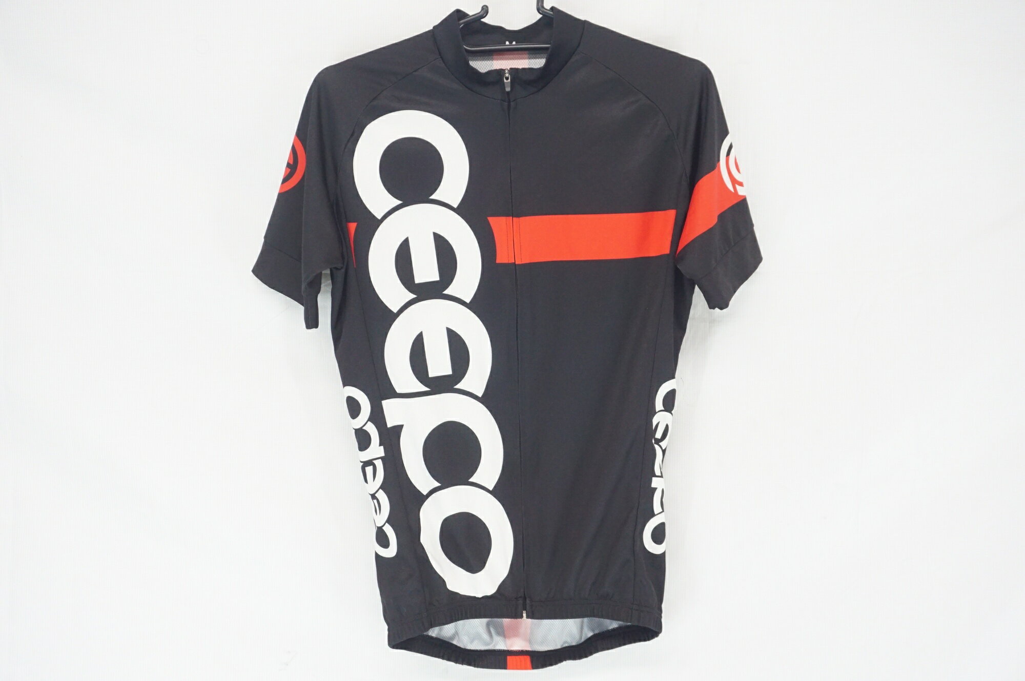 ■商品情報・サイズ：M(掲載画像をご確認ください。表記サイズはメーカーやモデルにより大きさが異なります。実際の着用感による返品交換は出来ません。)■状態・使用に伴う擦れ、ほつれ毛羽立ち、シミ等ございますが、大きなダメージはございません。■付...