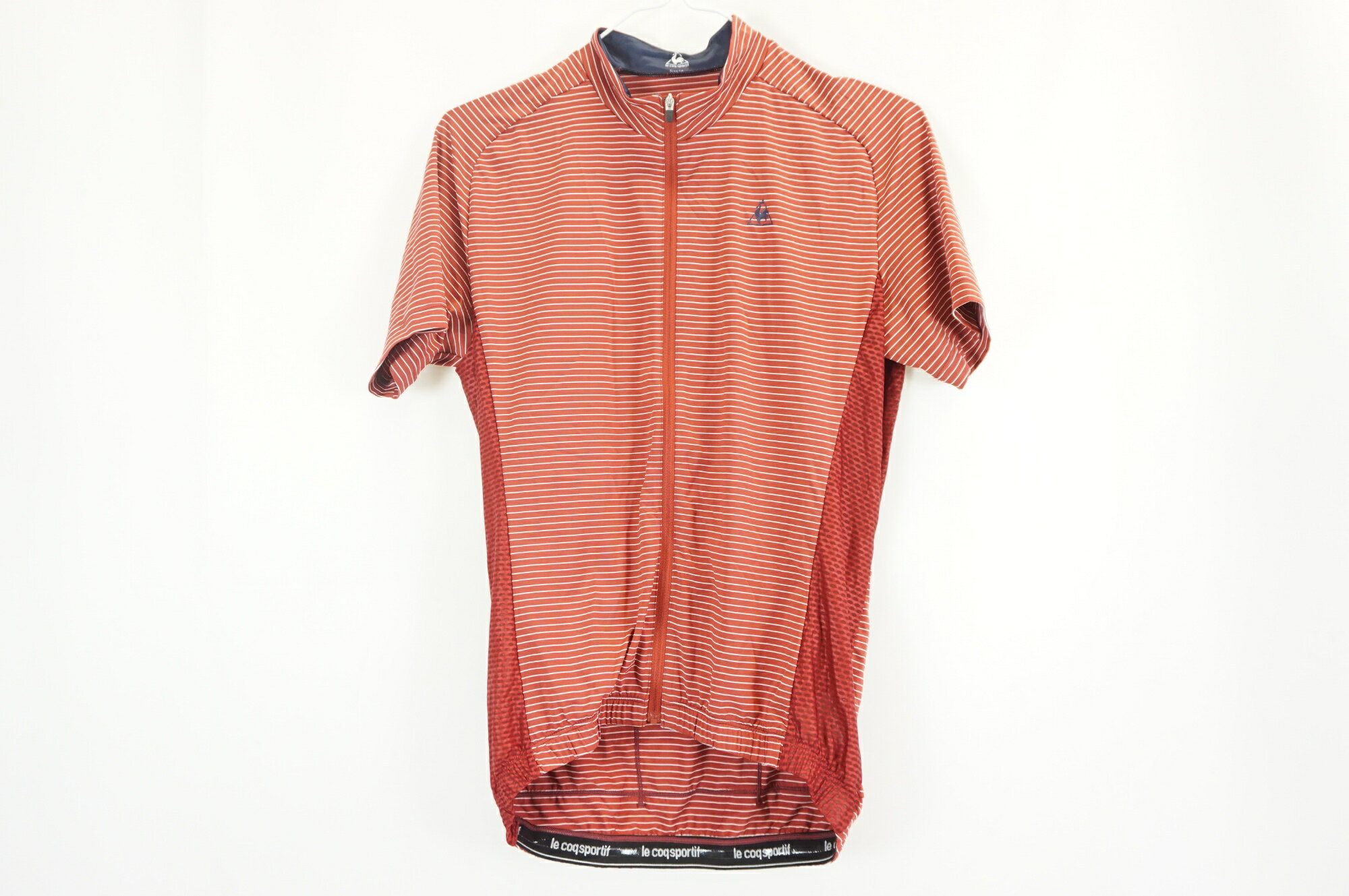 ■商品情報 ・サイズS ・赤/白ボーダー ・品番 QCMNGA50 ■状態 ・使用に伴う擦れ、汚れ等がございます。若干のほつれがある場合がございます。 ■付属品 ・掲載しているものが全てになります。 ■注意事項【在庫について】 在庫管理は細...