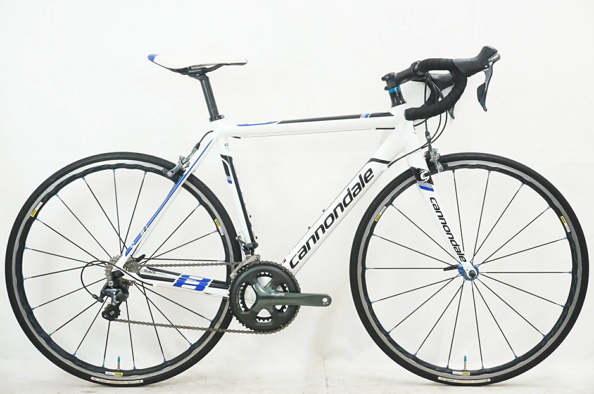 ■商品情報サイズ：51トップチューブ(C-C)：約520mm（ホリゾンタル換算実測値）シートチューブ(C-T)：約530mm（実測値）適応身長：165-175cm(目安)重量：約8.5kgフレーム：アルミフォーク：カーボンレバー/FD/RD...