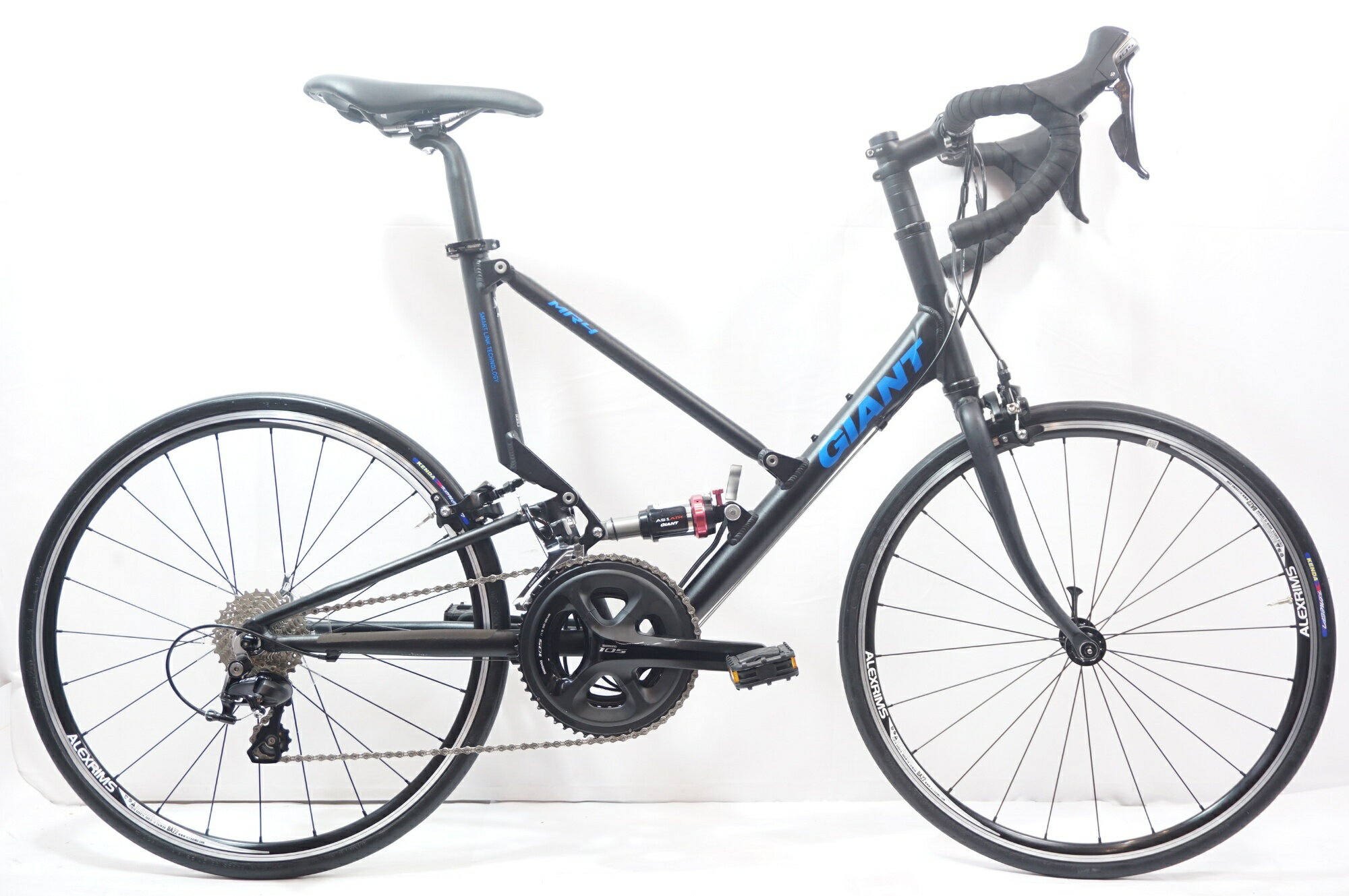 ■商品情報 メーカーサイズ:M シートチューブ(C-T): 490mm トップチューブ(C-C):534mm(ホリゾンタル換算) 適応身長:160-180cm(目安) 重量:約10.3kg フレーム材質:アルミ フロントフォーク:アルミ シ...