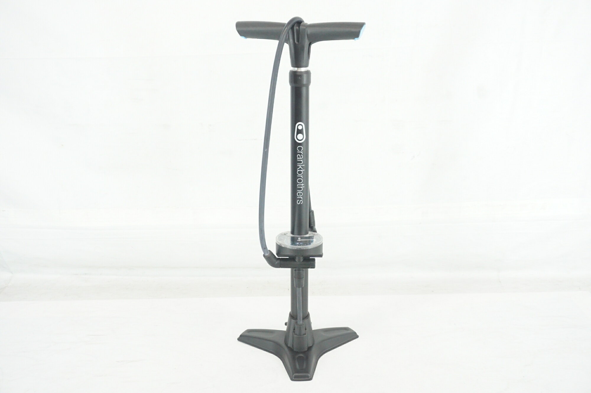 ■状態・使用による傷や汚れ等がございますが、大きなダメージ等はなく中古品としては比較的良好な状態です。■付属品※画像に掲載している物で全てでございます。※画像にないものは欠品となりますためご注意ください。※掲載画像以外にもキズや汚れはござい...