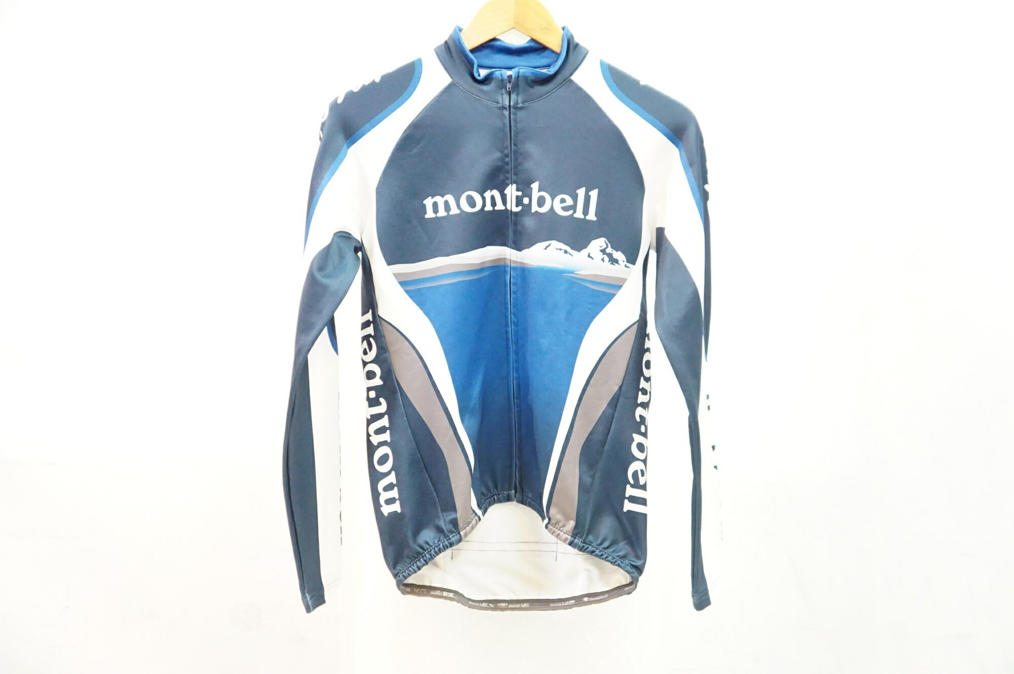 ■商品情報 ・Sサイズ ・裏起毛 ■状態 ・ところどころ使用に伴う擦れやほつれが見受けられますが、大きなダメージは無く比較的状態は良好です。 ■付属品 ・掲載しているものが全てになります。 ■注意事項【在庫について】 在庫管理は細心の注意を...