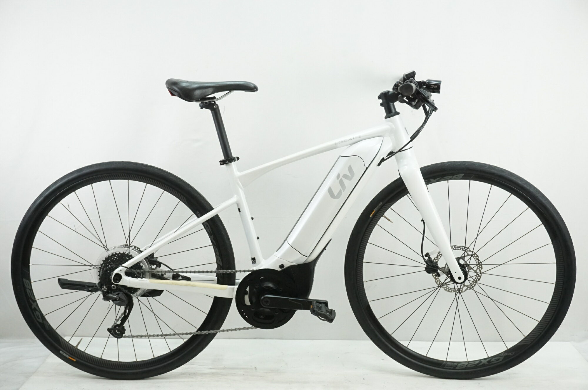 ■商品情報 メーカーサイズ:XS シートチューブ(C-T):445mm トップチューブ(C-C):535mm(ホリゾンタル換算) 変速段数:1×9 タイヤサイズ:700×38C バッテリー容量:11.3Ah 適応身長:155-170cm以上...