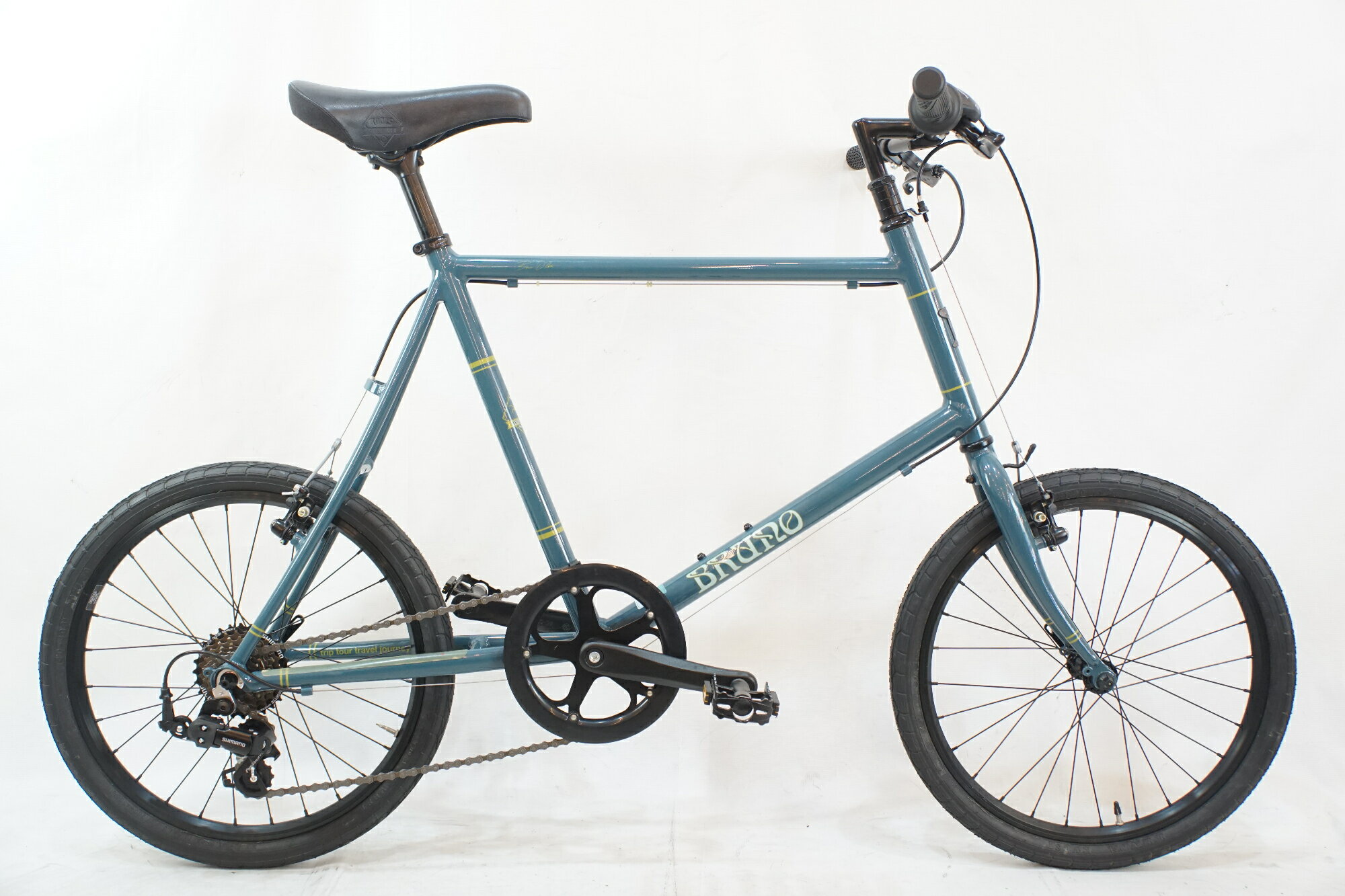 ■商品情報シートチューブ(C-T): 515mmトップチューブ(C-C):540mm(ホリゾンタル換算)適応身長:160-175cm(目安)重量:約10kgフレーム材質:アルミフロントフォーク:クロモリメインコンポ:SHIMANOクランク:...