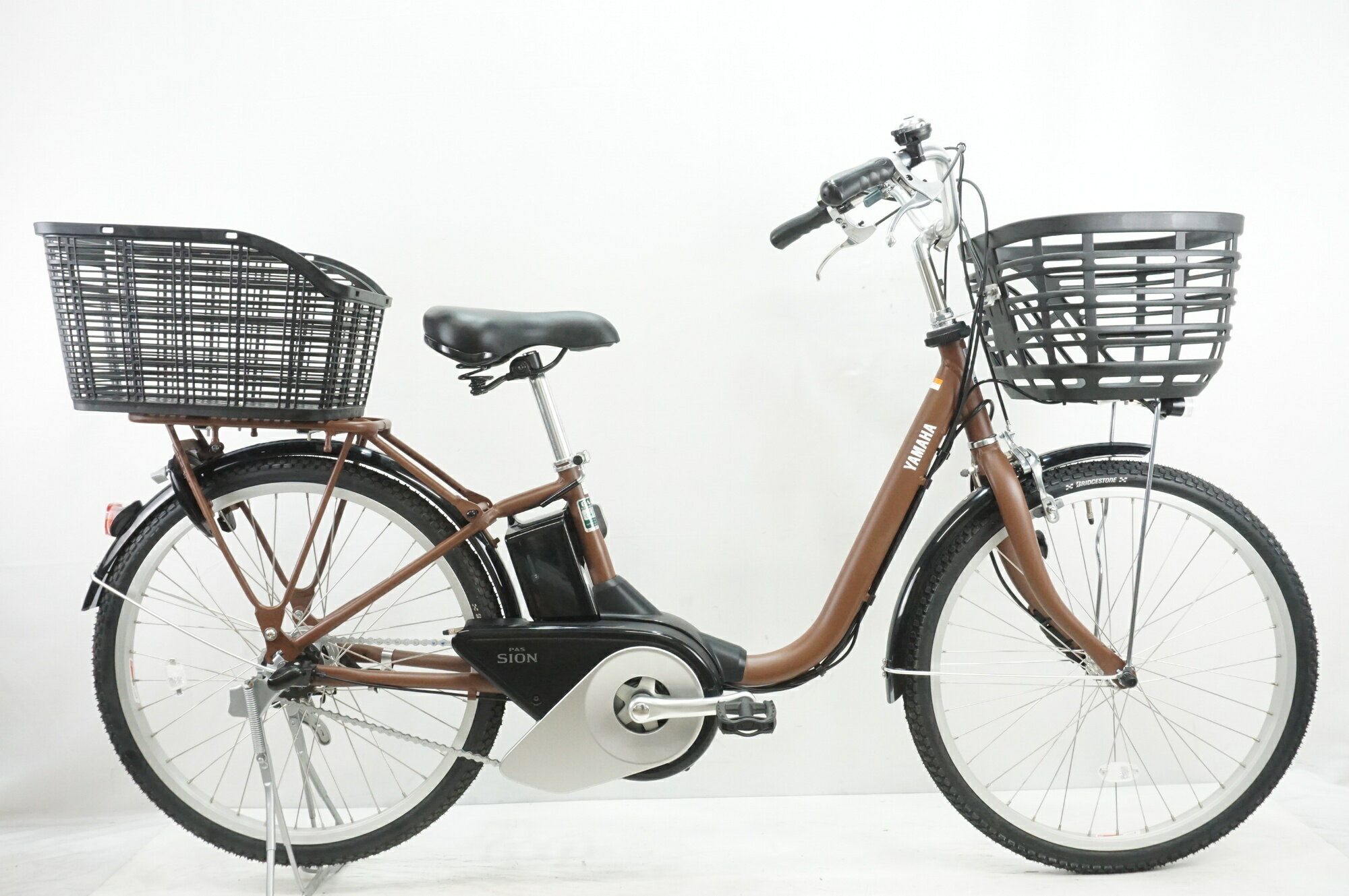 ■商品情報 メーカーサイズ：24インチ 変速段数：内装3段 タイヤサイズ：24インチ バッテリー容量：15.8Ah 適応身長：135cm以上(目安) 新品参考価格：154,000円 (税込) バッテリー長押し：1点滅4点灯 ■付属品 カギ：...