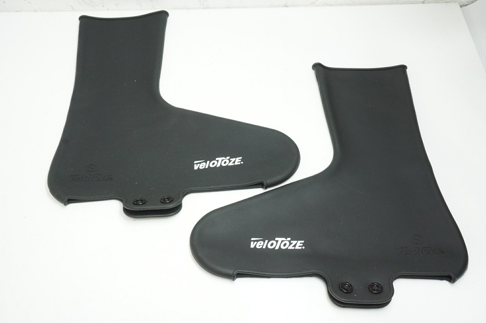 ■商品情報 Sサイズ(EU37-40) ■状態 ほぼ未使用に近い状態です。 写真はなるべく実際の色に近付けておりますが、閲覧する環境によって色が異なる場合がございます。 ■付属品 掲載している画像の物が全てになります。 ※掲載されていない物...