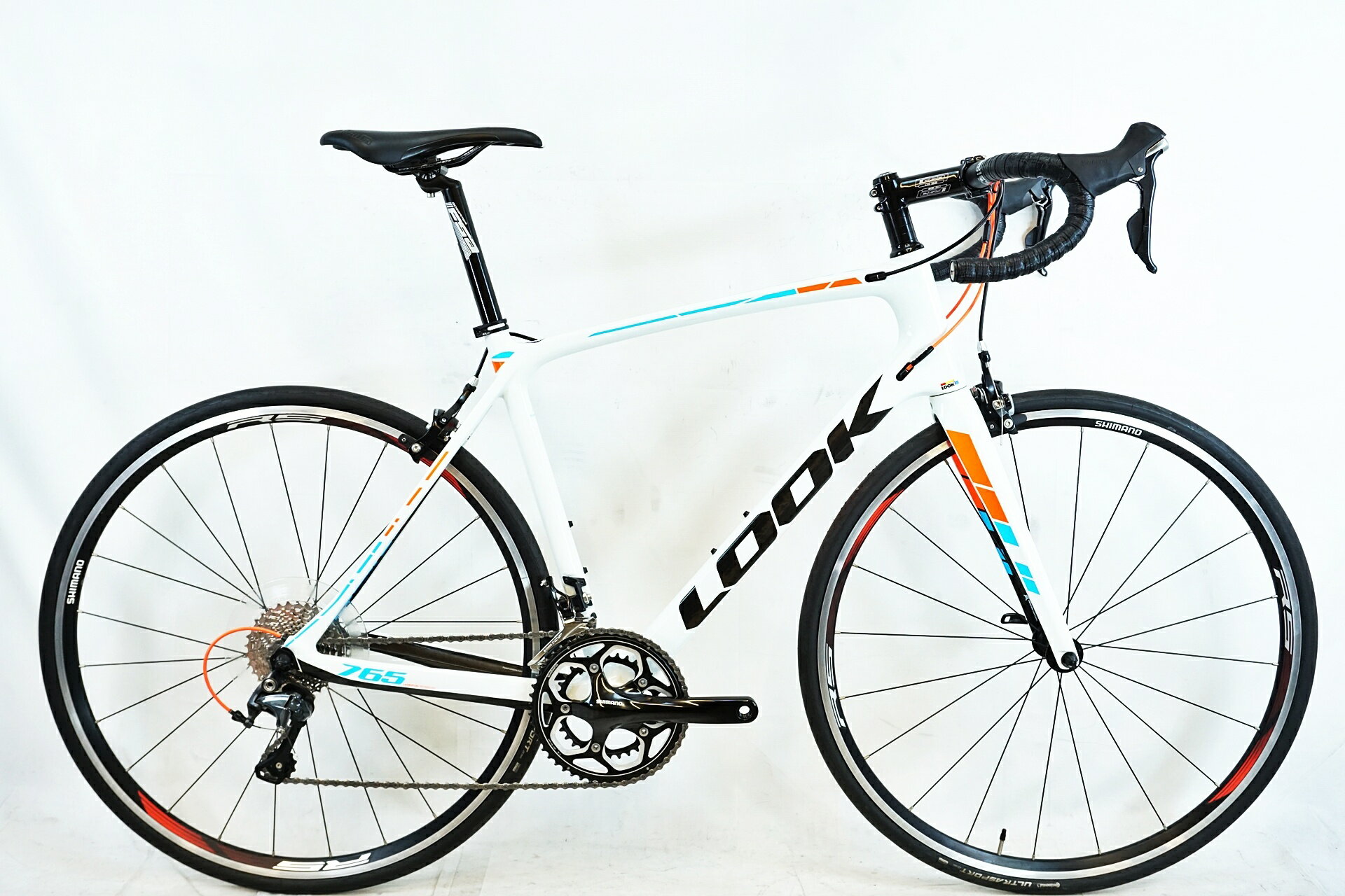 ■商品情報 メーカーサイズ:M シートチューブ(C-T): 510mm トップチューブ(C-C):551mm(ホリゾンタル換算) 適応身長:172-177cm(目安) 重量:約8.98kg フレーム材質:カーボン フロントフォーク:カーボン...