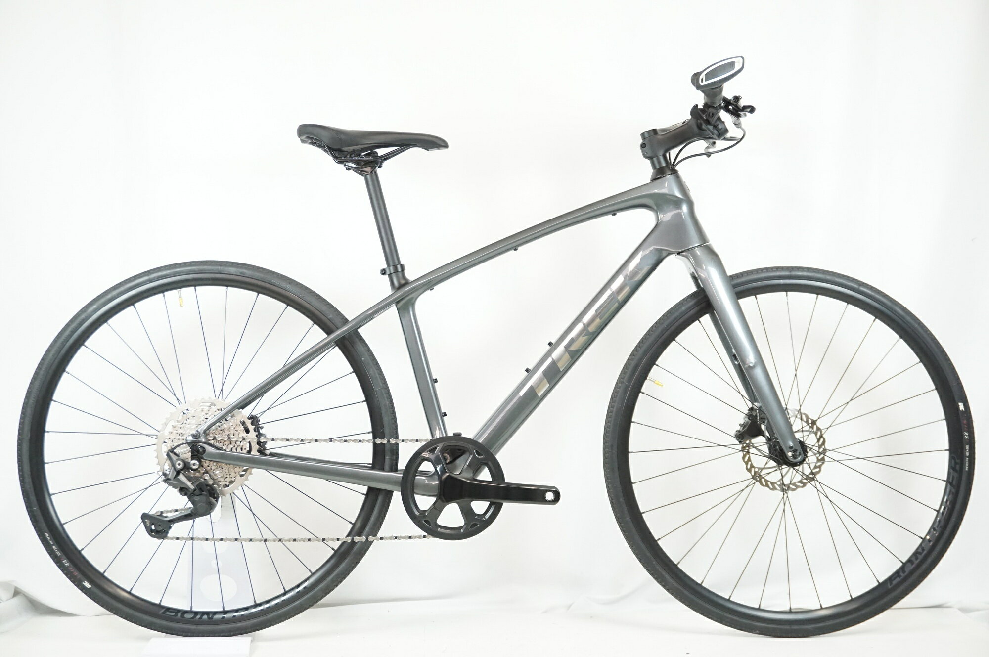 ■商品情報 メーカーサイズ:S シートチューブ(C-T):406mm トップチューブ(C-C):543mm(ホリゾンタル換算) 適応身長:155-165cm(目安) 重量:約10.3kg フレーム材質:カーボン フロントフォーク:カーボン ...