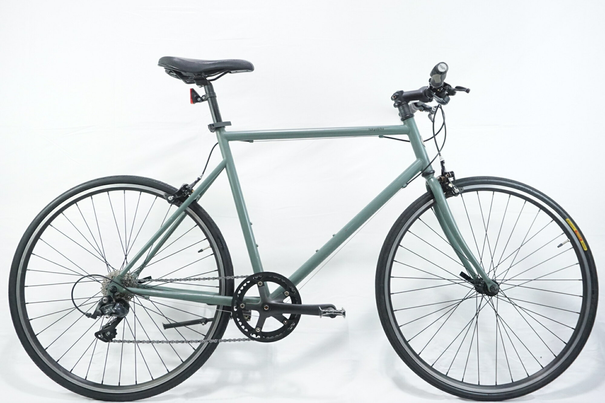 ■商品情報 メーカーサイズ:M シートチューブ(C-T): 530mm トップチューブ(C-C):540mm(ホリゾンタル換算) 適応身長:165-175cm(目安) 重量:約10.2kg フレーム材質:クロモリ フロントフォーク:クロモリ...