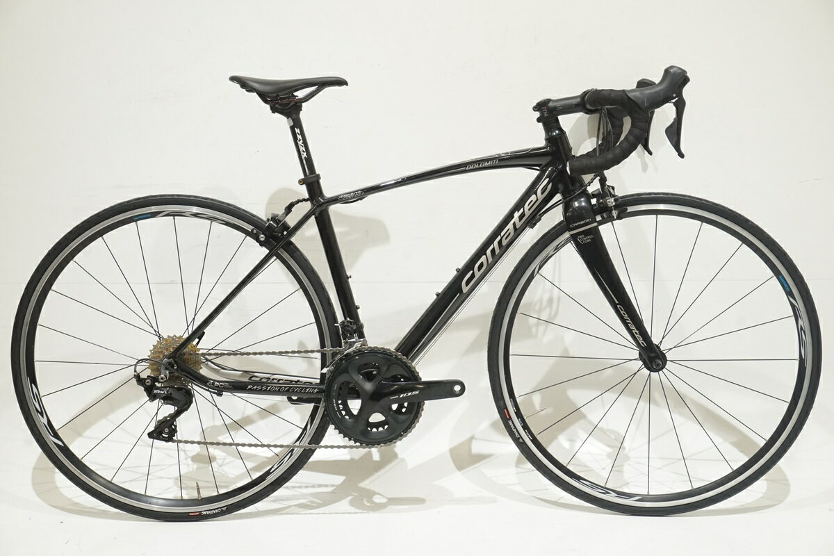 ■商品情報 メーカーサイズ:46 シートチューブ(C-T): 460mm トップチューブ(C-C):520mm(ホリゾンタル換算) 適応身長:160-170cm(目安) 重量:約9.25kg フレーム材質:アルミ フロントフォーク:カーボン...