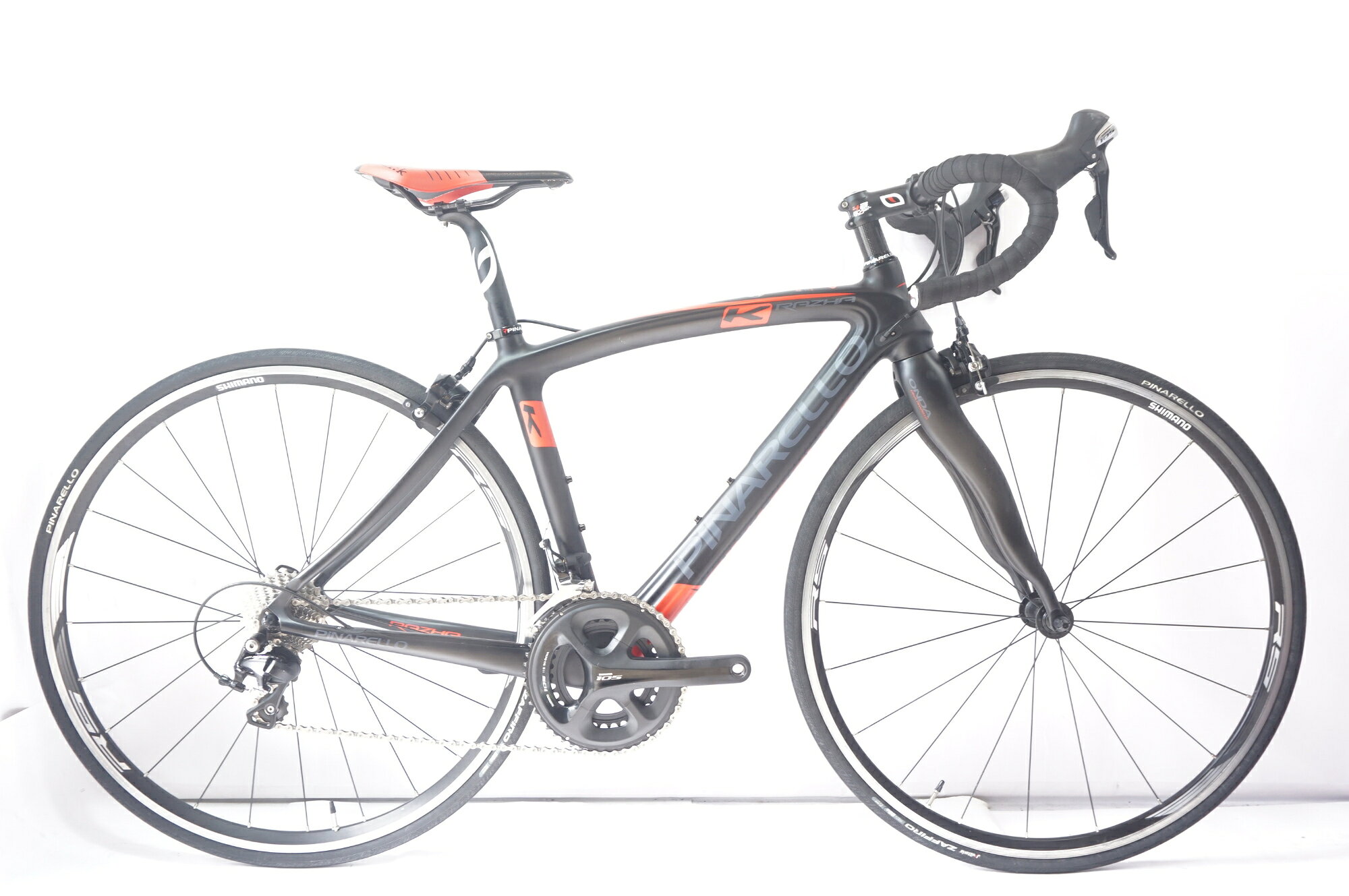 ■商品情報 メーカーサイズ:430 シートチューブ(C-T): 450mm トップチューブ(C-C):505mm(ホリゾンタル換算) 適応身長:155-160cm(目安) 重量:約8.35kg フレーム材質:カーボン フロントフォーク:カー...