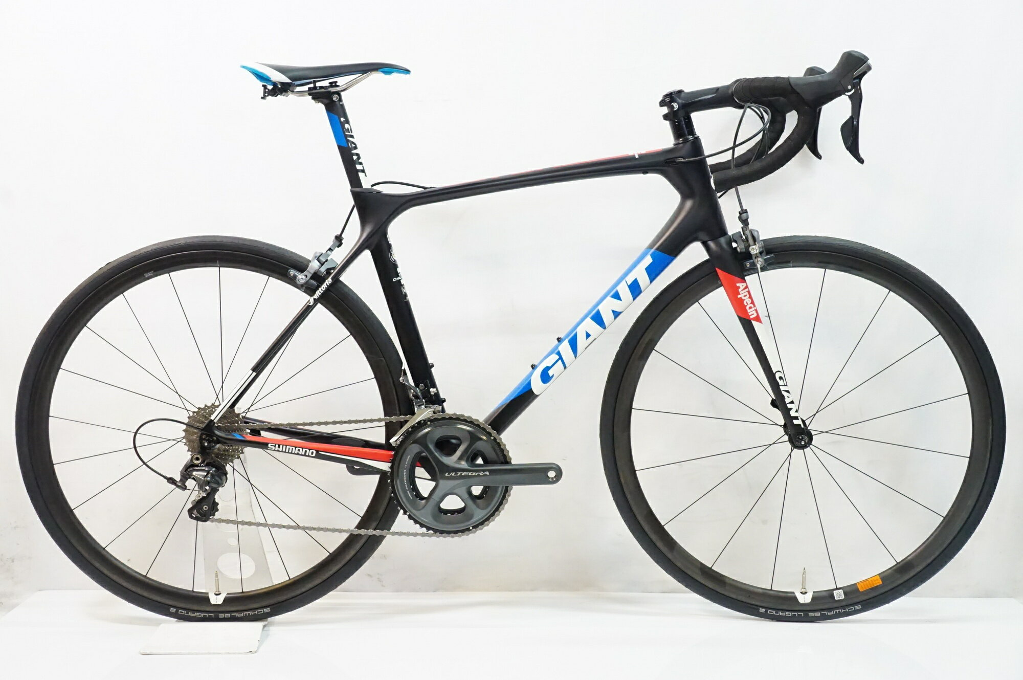 ■商品情報 サイズ: ML シートチューブ(C-T): 510mm トップチューブ(C-C): 570mm(水平換算) 適応身長: 約180-190cm(目安) 重量: 約7.6kg フレーム: カーボン フォーク: カーボン メインコンポ...