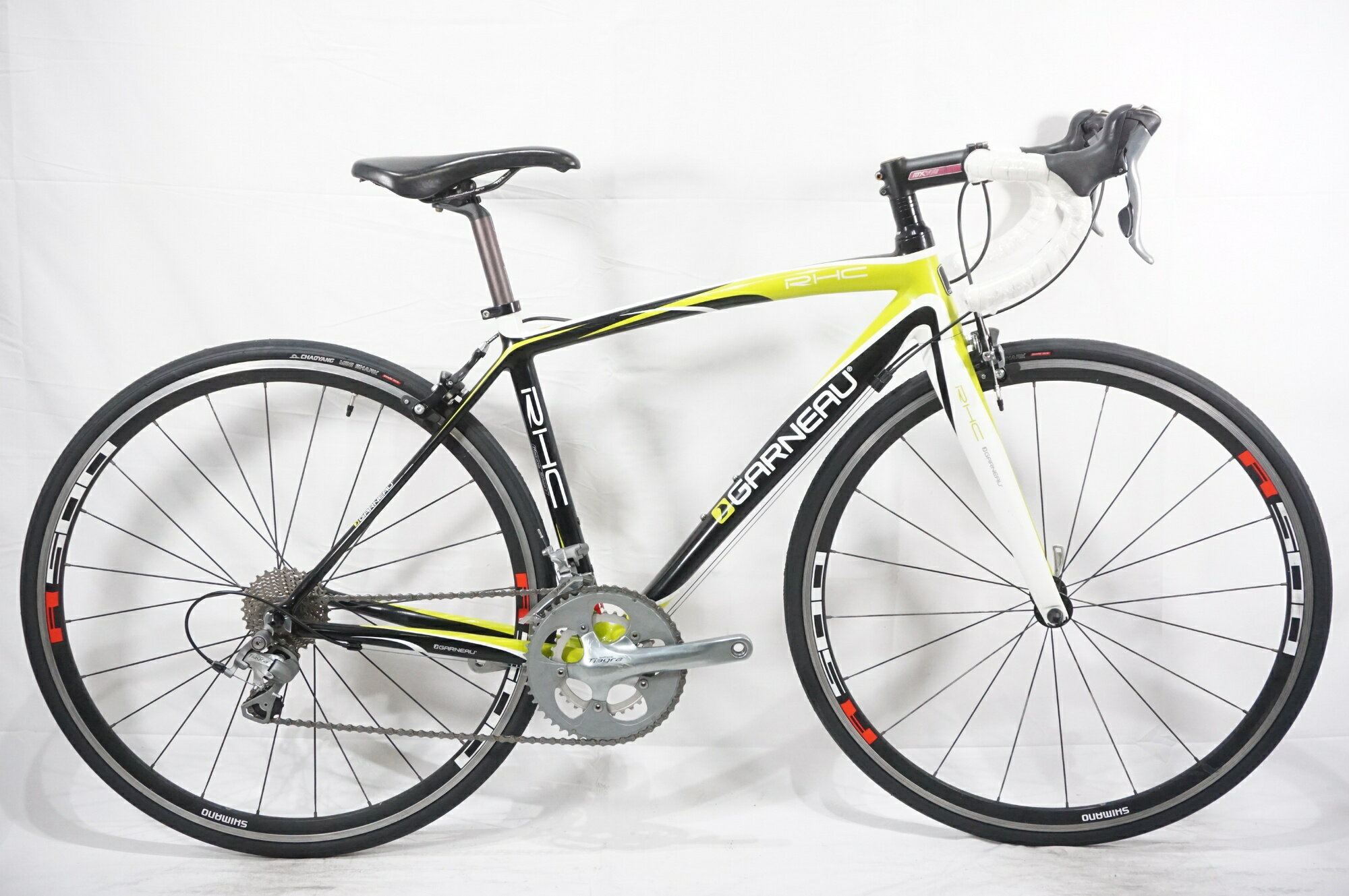 ■商品情報 メーカーサイズ:460 シートチューブ(C-T): 460mm トップチューブ(C-C):530mm(ホリゾンタル換算) 適応身長:165-180cm(目安) 重量:約9.32kg フレーム材質:アルミ フロントフォーク:カーボ...