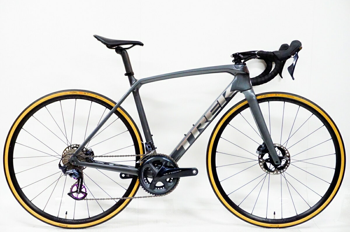 ■商品情報 メーカーサイズ：54 シートチューブ(C-C):496mm トップチューブ(C-C):543mm(ホリゾンタル換算) 適応身長:172-177cm(目安) 重量：約8.1kg フレーム材質：カーボン コンポ：SHIMANO UL...