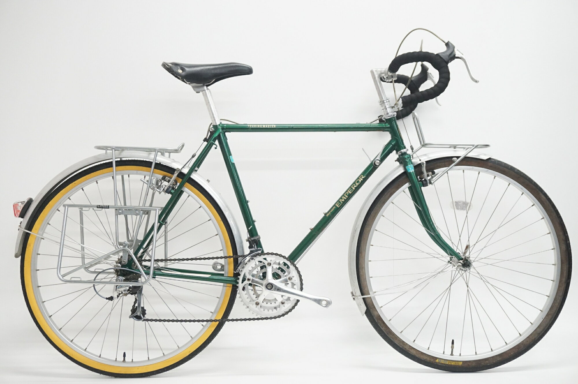 ■商品情報サイズ：トップチューブ(C-C)：約540mm（ホリゾンタル換算実測値）シートチューブ(C-T)：約520mm（実測値）適応身長：160-170cm(目安)重量：約13.6kgフレーム/フォーク：クロモリレバー：DIA-COMPE...