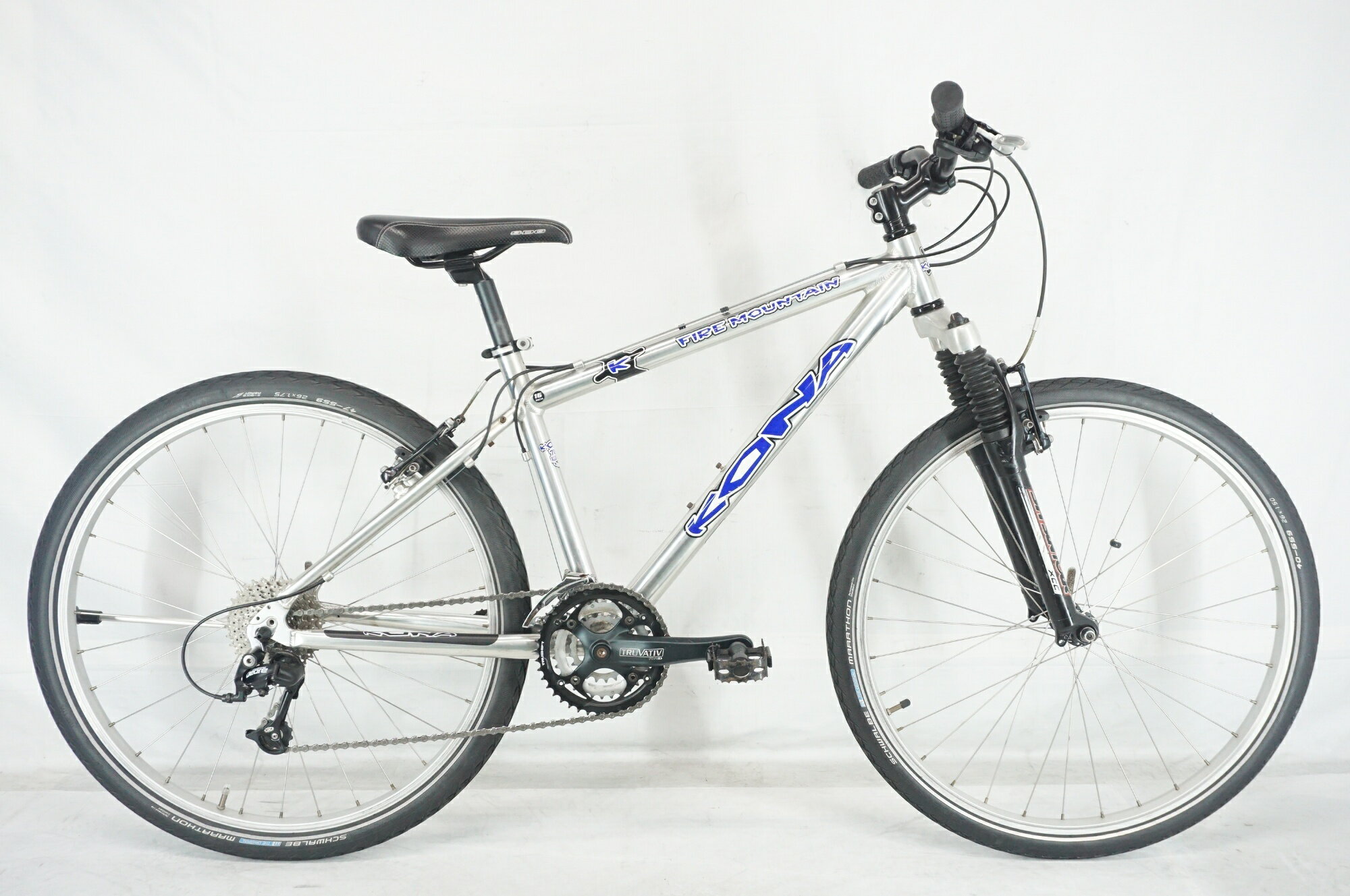 ■商品情報メーカーサイズ：16インチシートチューブ(C-C):406mmトップチューブ(C-C):530mm(ホリゾンタル換算)適応身長:160-170cm(目安)重量：約14.3kgフレーム材質：アルミフロントフォーク：サスペンションメイ...