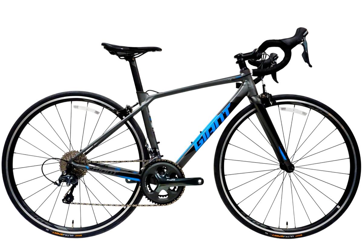 ■商品情報 メーカーサイズ：XS シートチューブ(C-T):425mm トップチューブ(C-C):515mm(ホリゾンタル換算) 適応身長:155-170cm(目安) 重量：約8.9kg フレーム材質：アルミ フロントフォーク：カーボン レ...